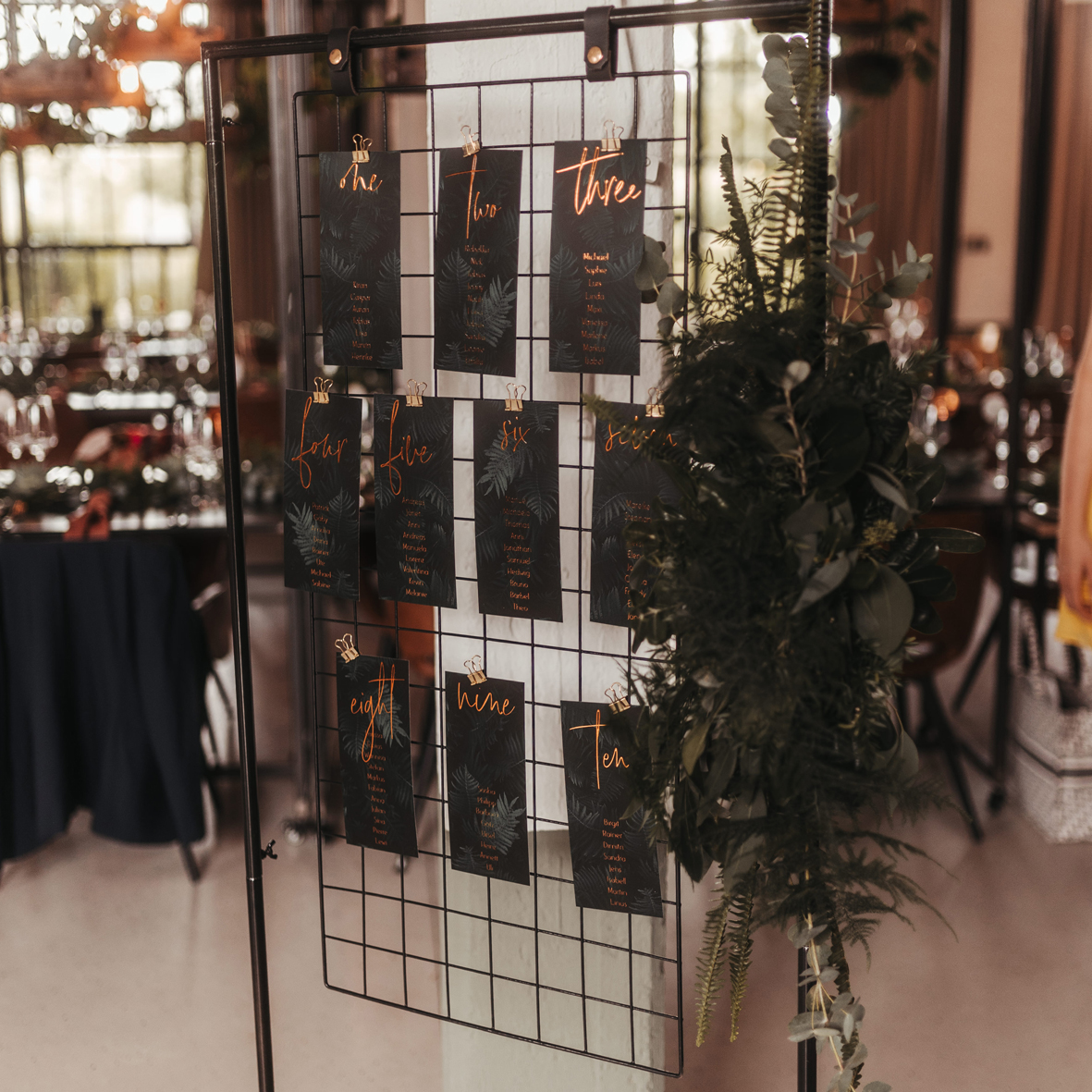 Sitzplan/ Tischplan Gitter Metall schwarz für Hochzeit und Event